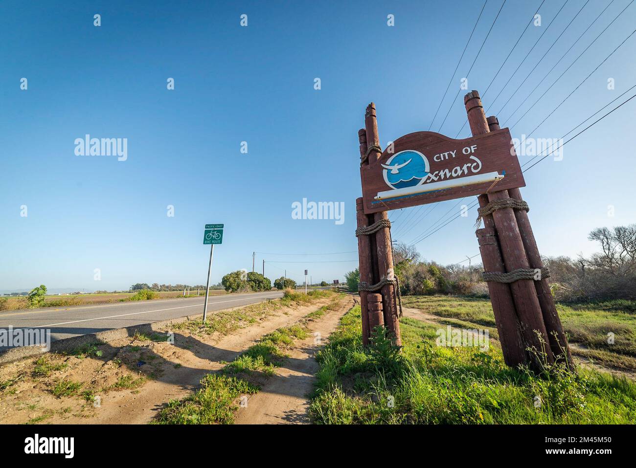A welcome sign at the border between Oxnard and Ventura in Southern ...