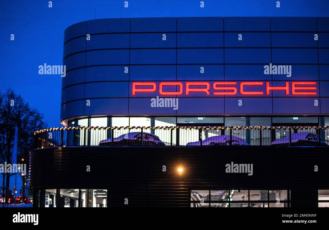 Stuttgart, Germany. 19th Dec, 2022. The logo of the Porsche automotive ...