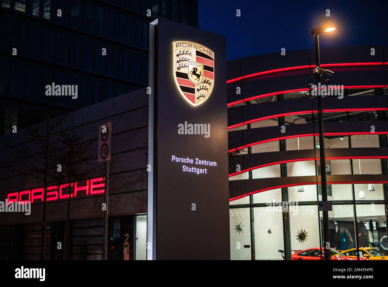 Stuttgart, Germany. 19th Dec, 2022. The logo of the Porsche automotive ...