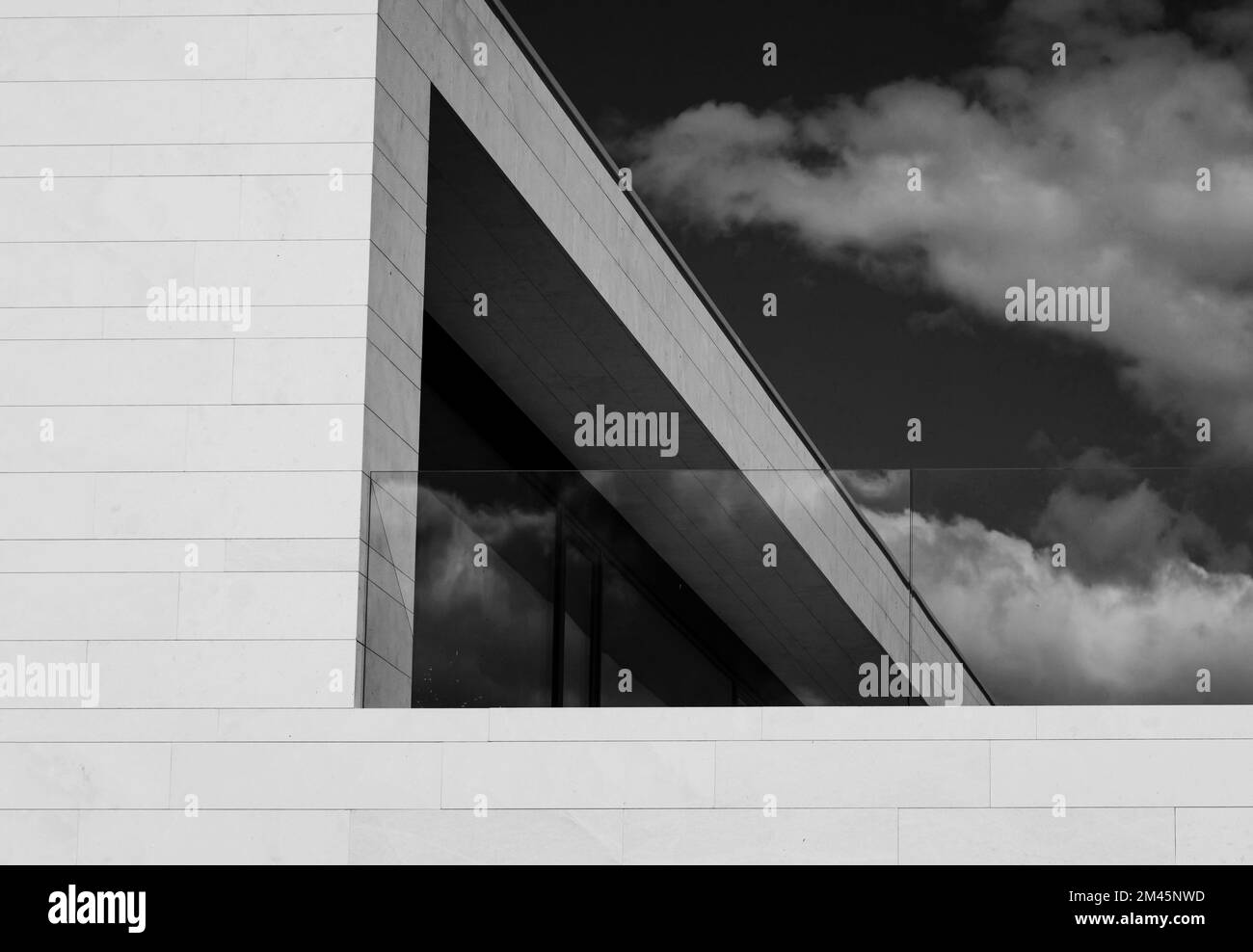 Fragment facade wall modern Black and White Stock Photos & Images - Alamy
