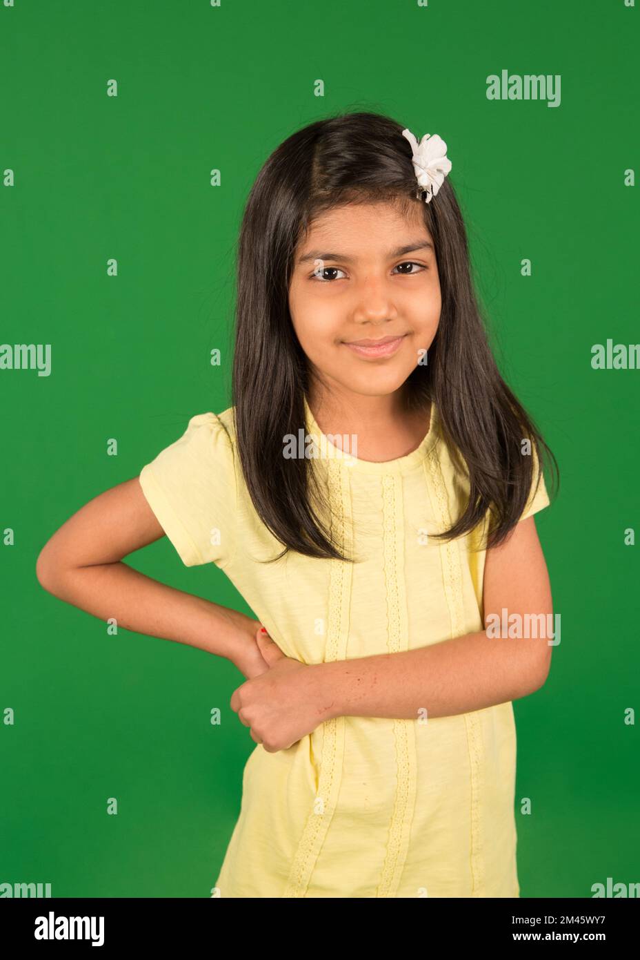 Portrait of a young arab girl Stock Photo - Alamy