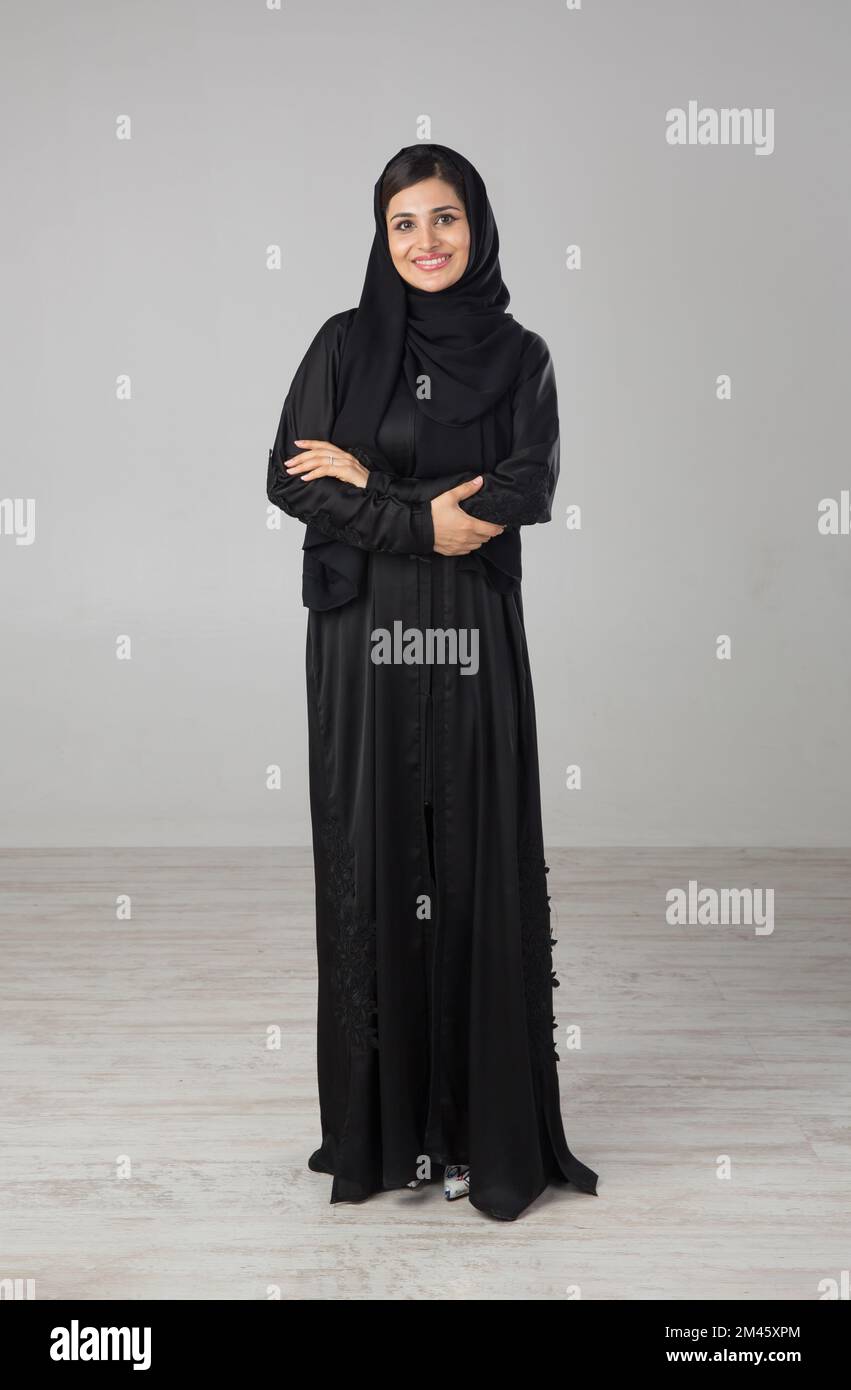 Portrait of a young arab woman Stock Photo - Alamy