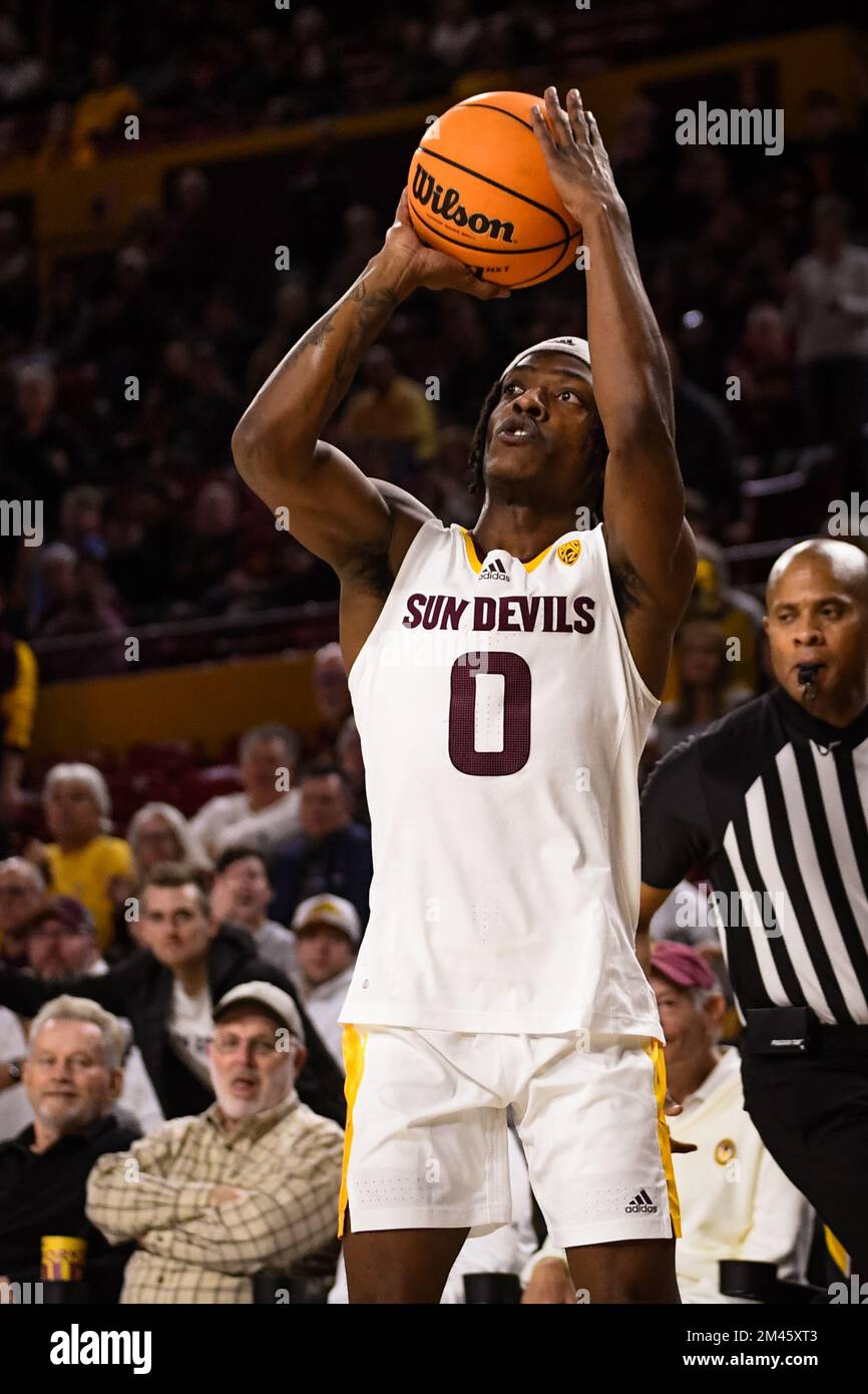 Arizona State guard DJ Horne (0) attempts a shot in the second half of ...