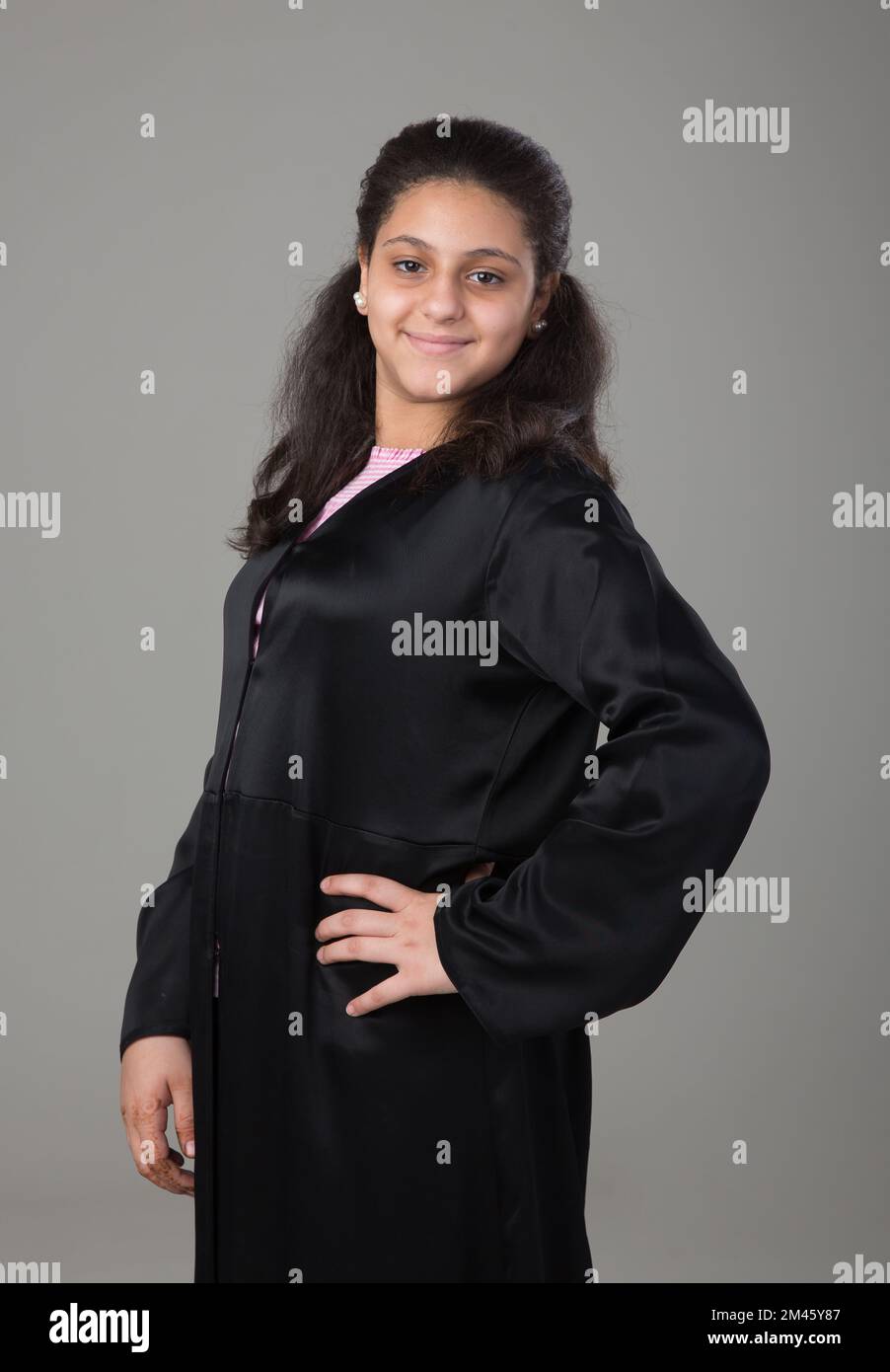 Portrait of an arab girl Stock Photo - Alamy