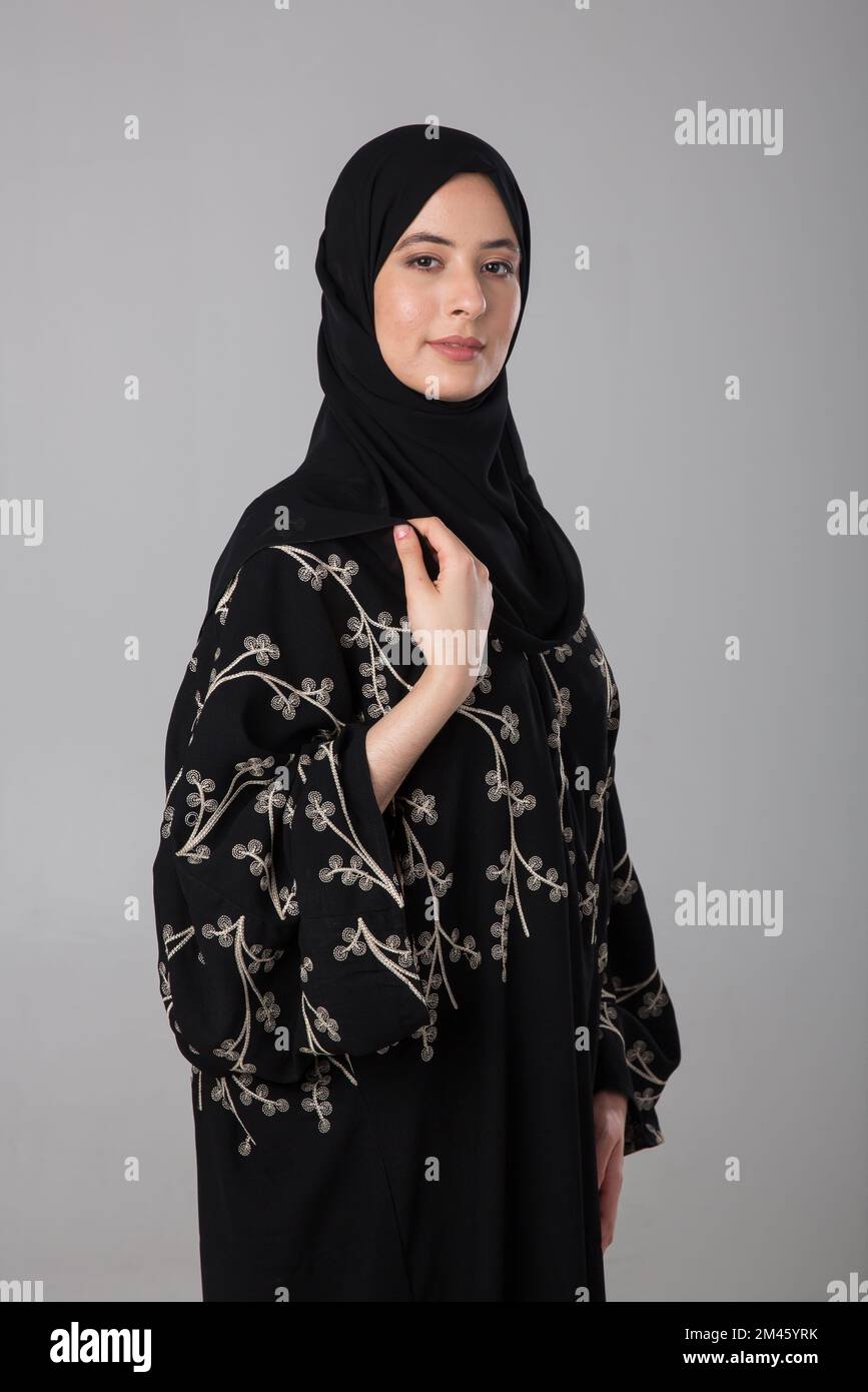 Portrait of an Arab woman Stock Photo - Alamy