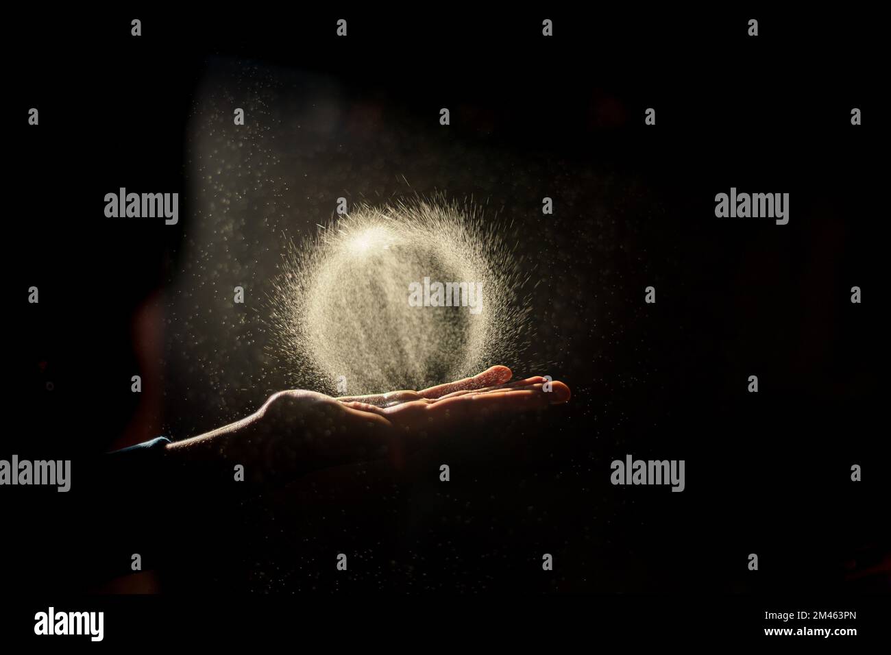 Balloon pop hi-res stock photography and images - Alamy