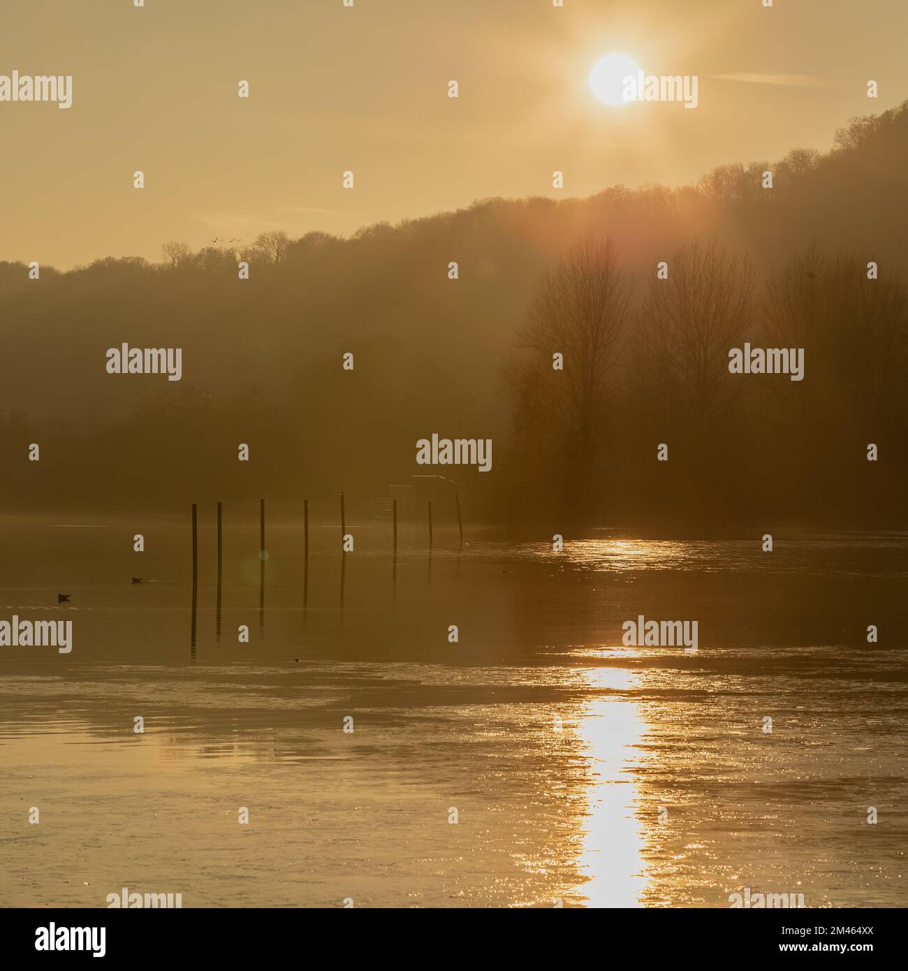 Cloud atmosph hi-res stock photography and images - Alamy