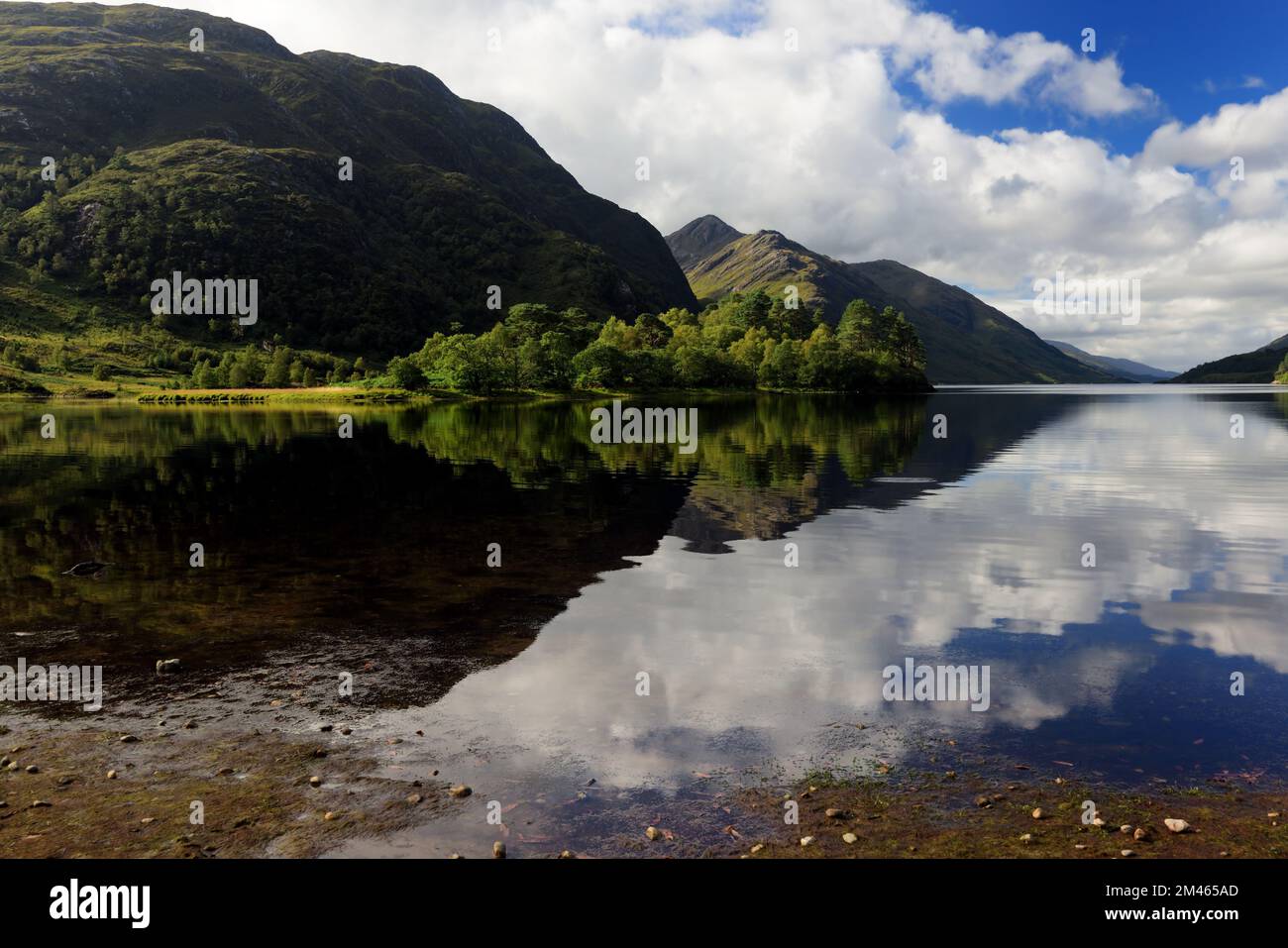 Reflections in Loch Shiel at Glenfinnan in the Scottish Highlands Stock ...