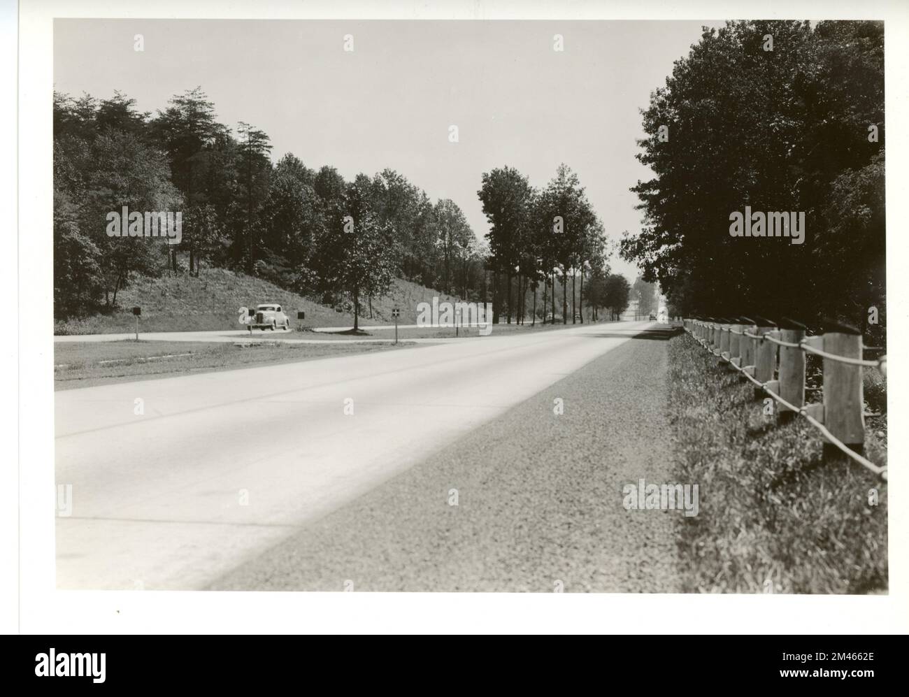 Along the Governor Ritchie Highway connecting Baltimore with Annapolis ...