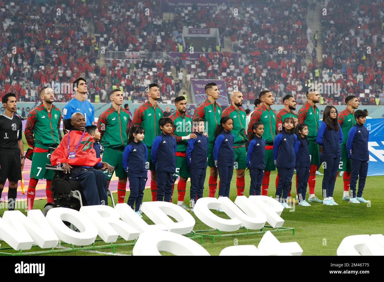 Al Rayyan, Qatar. 17th Dec, 2022. Morocco team group line-up (MAR ...