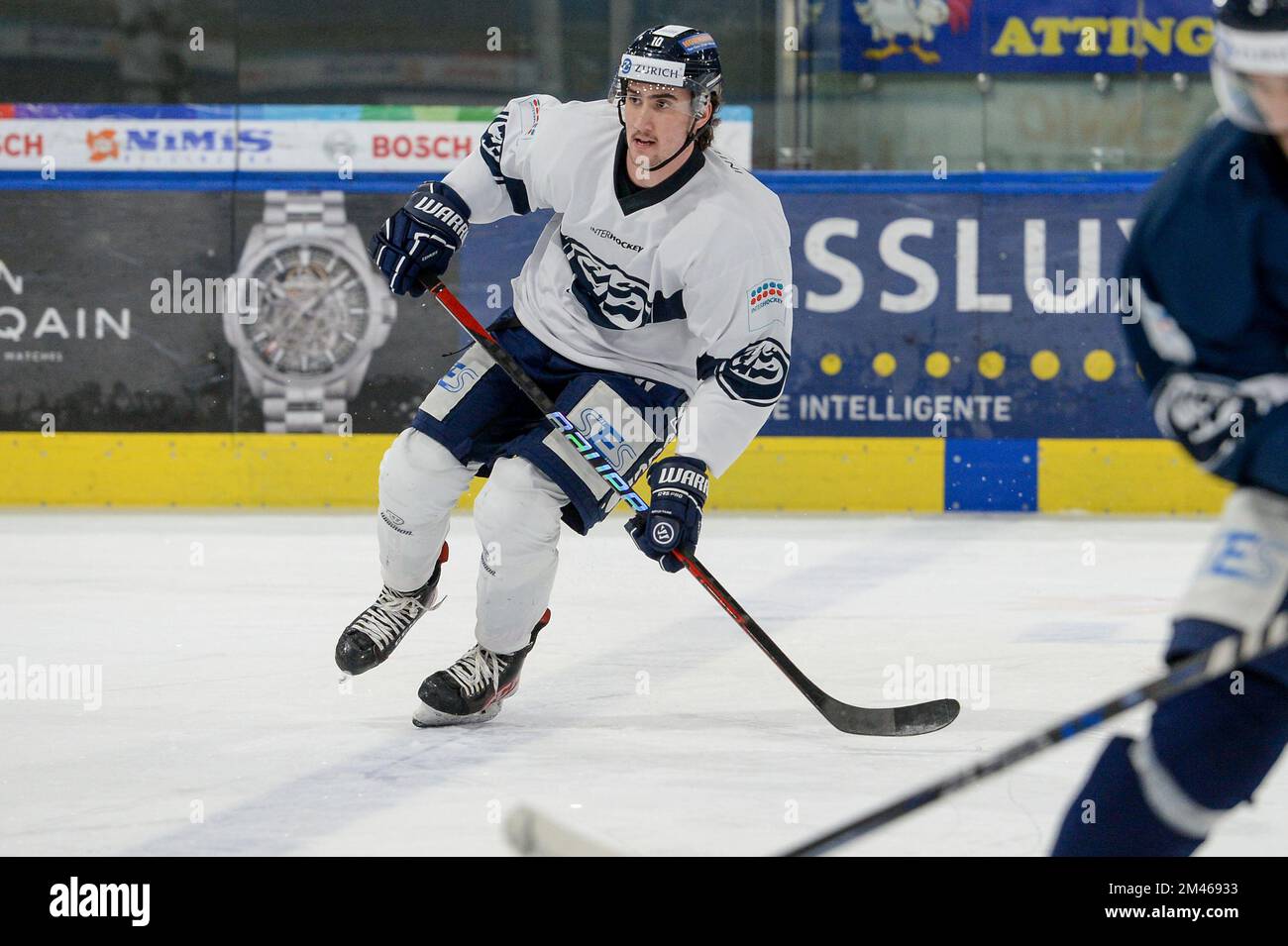 19.12.2022, Ambri, Gottardo Arena, NL: HC Ambri Piotta, Alex Formenton ...