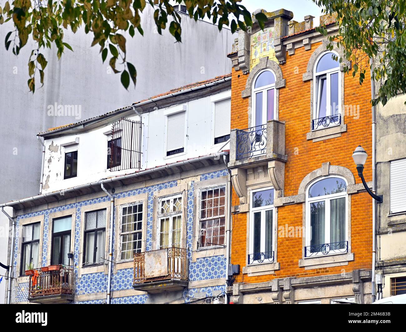 Vintage story buildings hi-res stock photography and images - Alamy