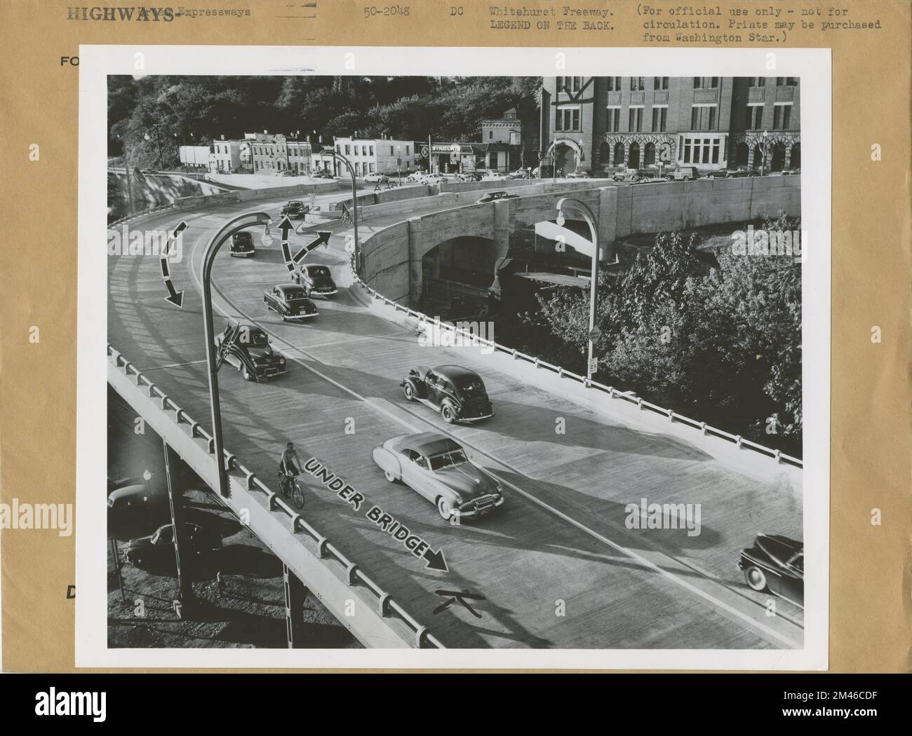 Whitehurst Freeway. Original caption: The Georgetown end of the ...