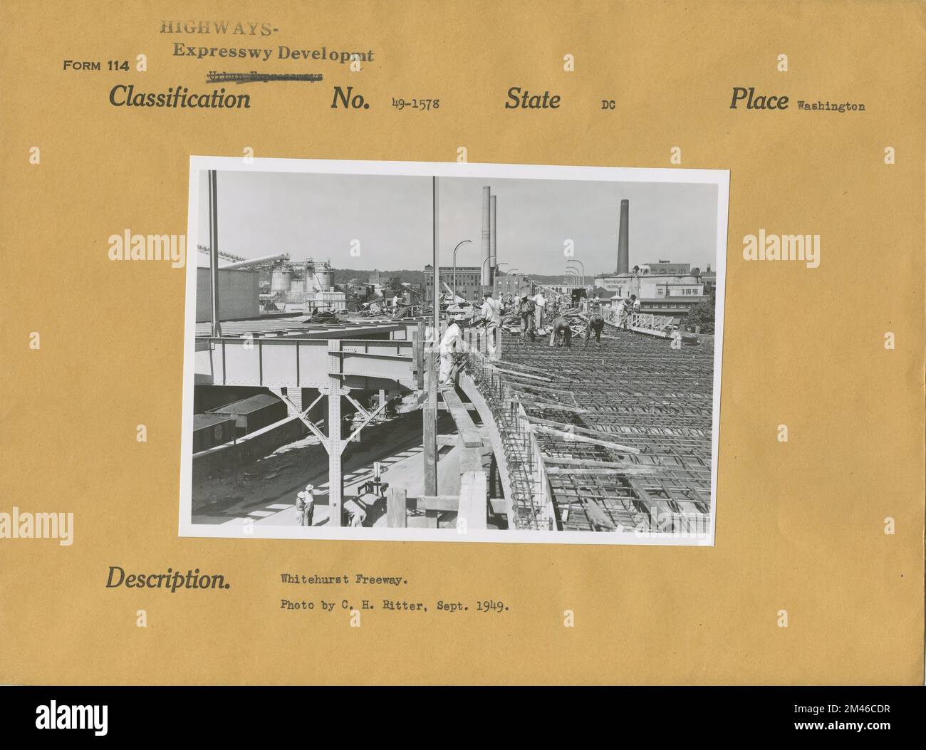 Whitehurst Freeway. Original caption: Whitehurst Freeway. Photo by C. H ...