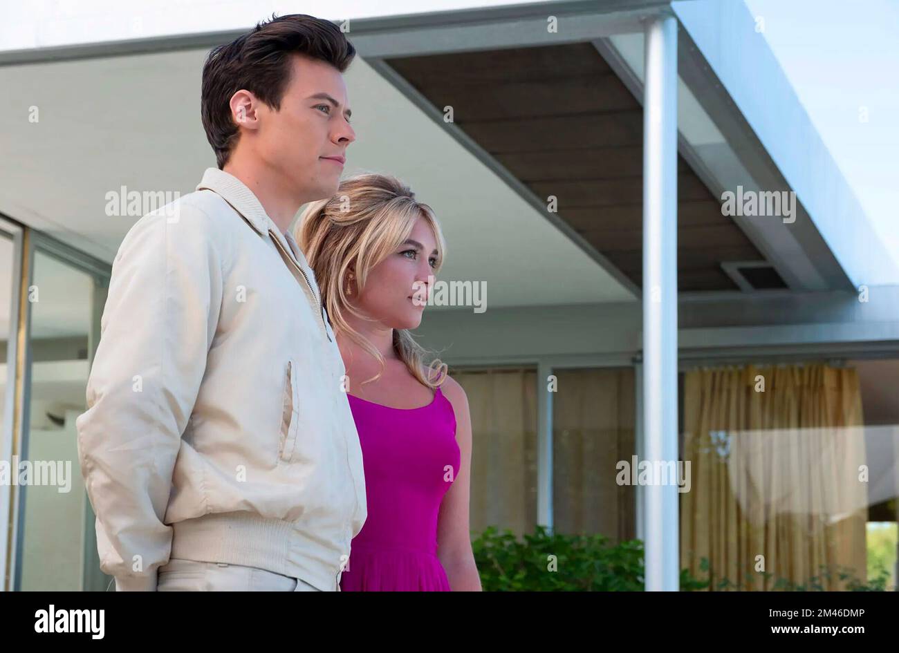 HARRY STYLES and FLORENCE PUGH in DON'T WORRY DARLING (2022), directed ...