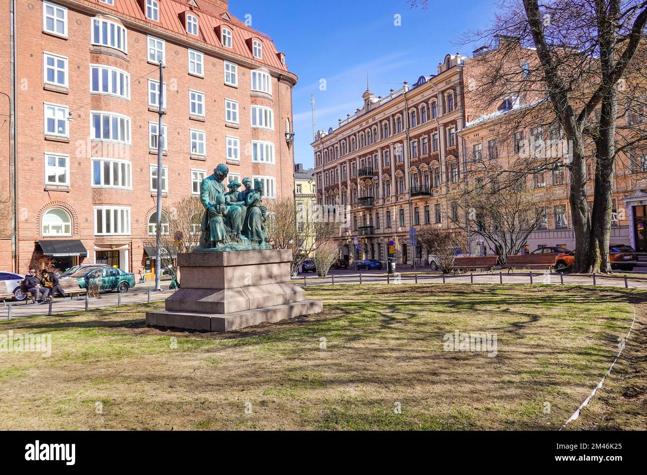 Denkmal Zacharias Topelius, Koulupuistikko Platz, Helsinki, Finnland ...
