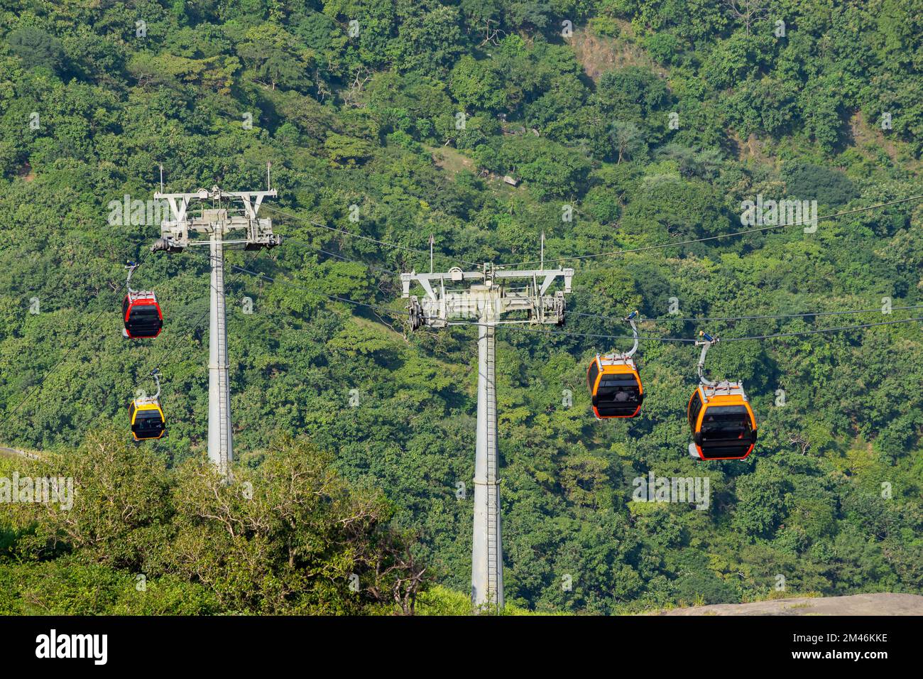 Ropeway cabin hi-res stock photography and images - Alamy