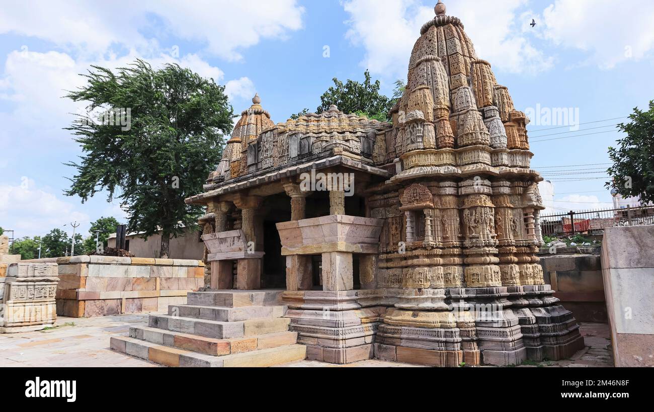 Details of carving of Temple at Munsar Lake, Viramgam, Ahmedabad ...