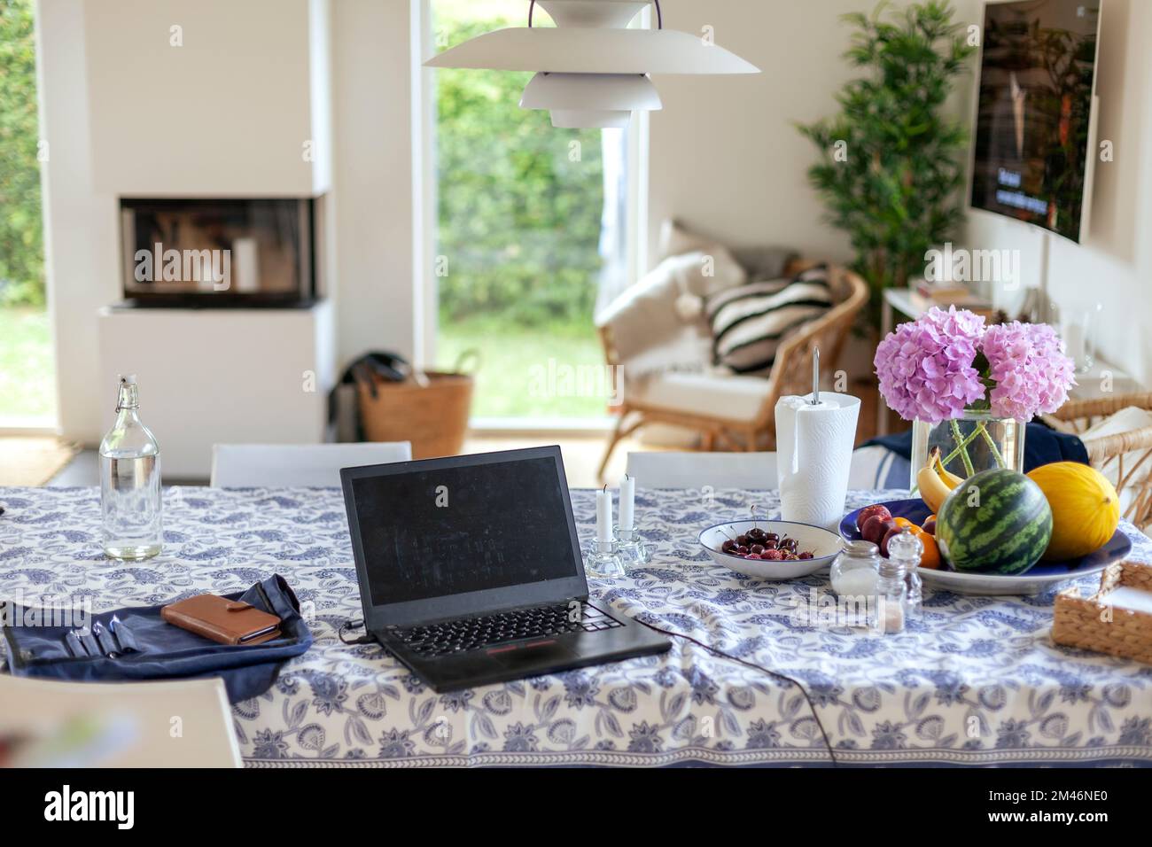 Lap top on table hi-res stock photography and images - Alamy