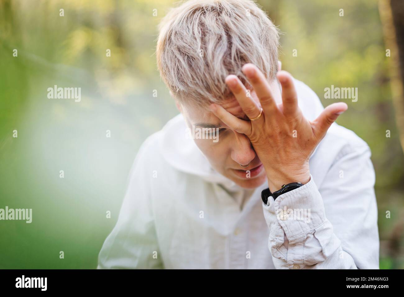 Daylight hand on face hi-res stock photography and images - Alamy