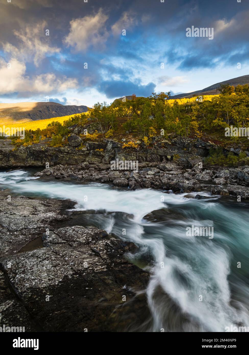 Daylight and small mountains hi-res stock photography and images - Alamy