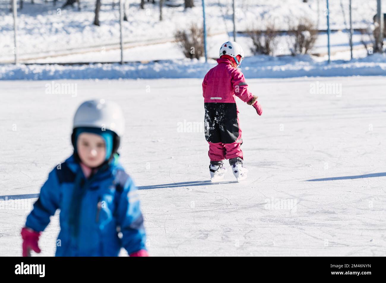 Outdoor ice skating children hi-res stock photography and images - Alamy
