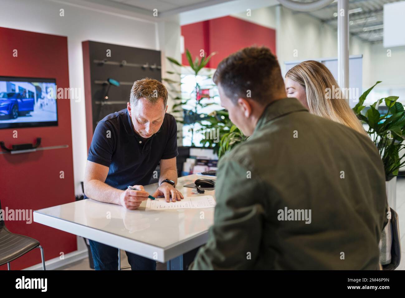 Dealership office hi-res stock photography and images - Alamy
