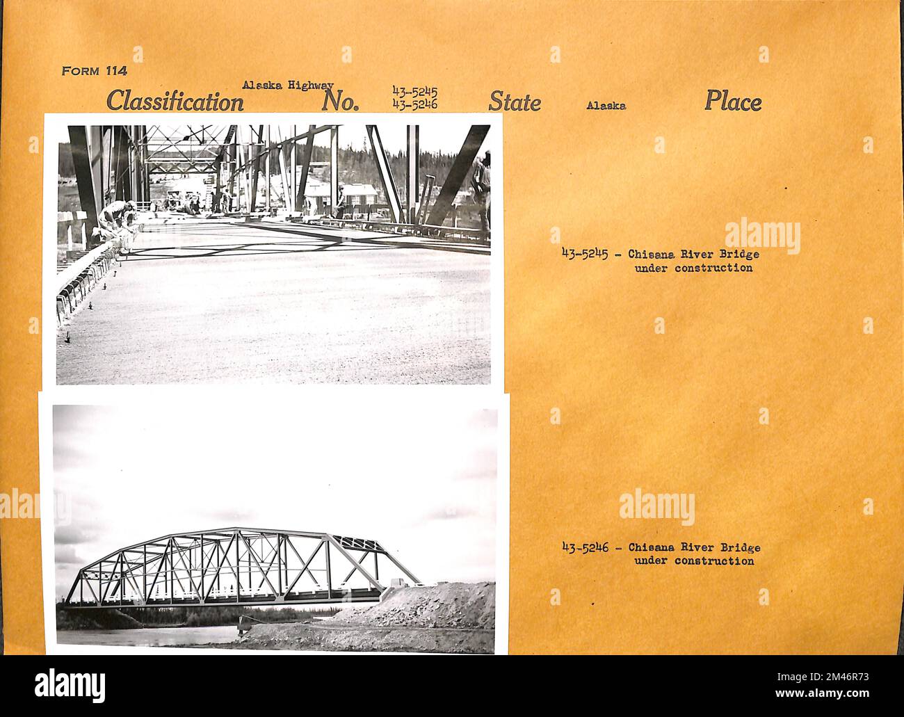 Chisana River Bridge under construction. State: Alaska Stock Photo - Alamy