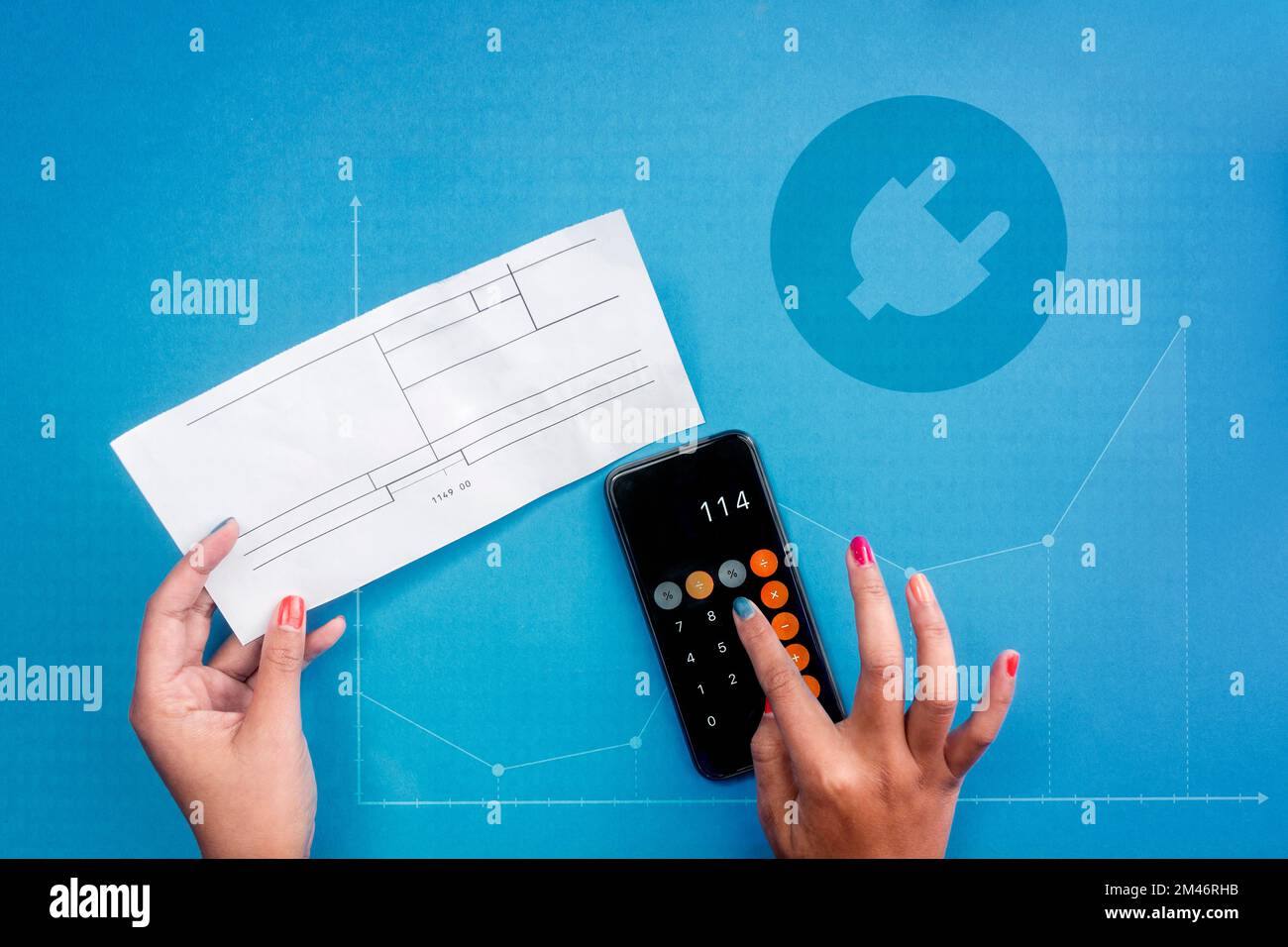 Calculating bills hi-res stock photography and images - Alamy
