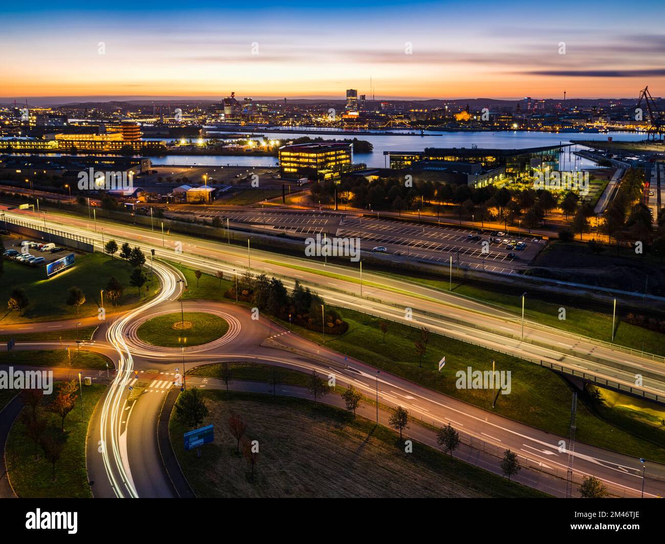 Evening outdoor urban view hi-res stock photography and images - Alamy