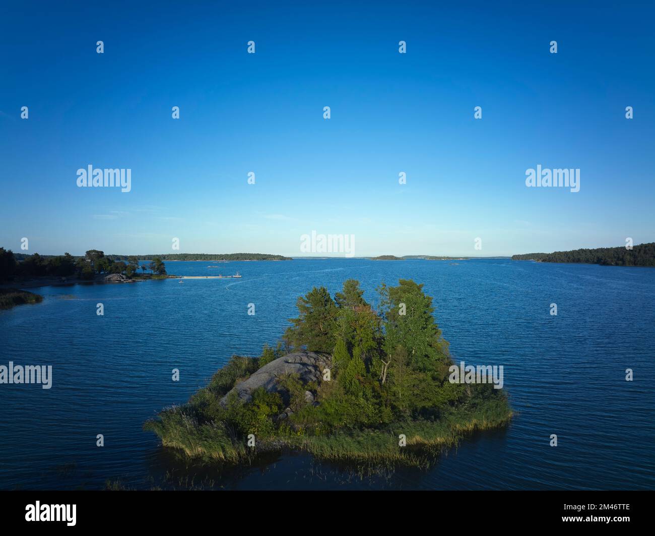 Top view small island in hi-res stock photography and images - Alamy