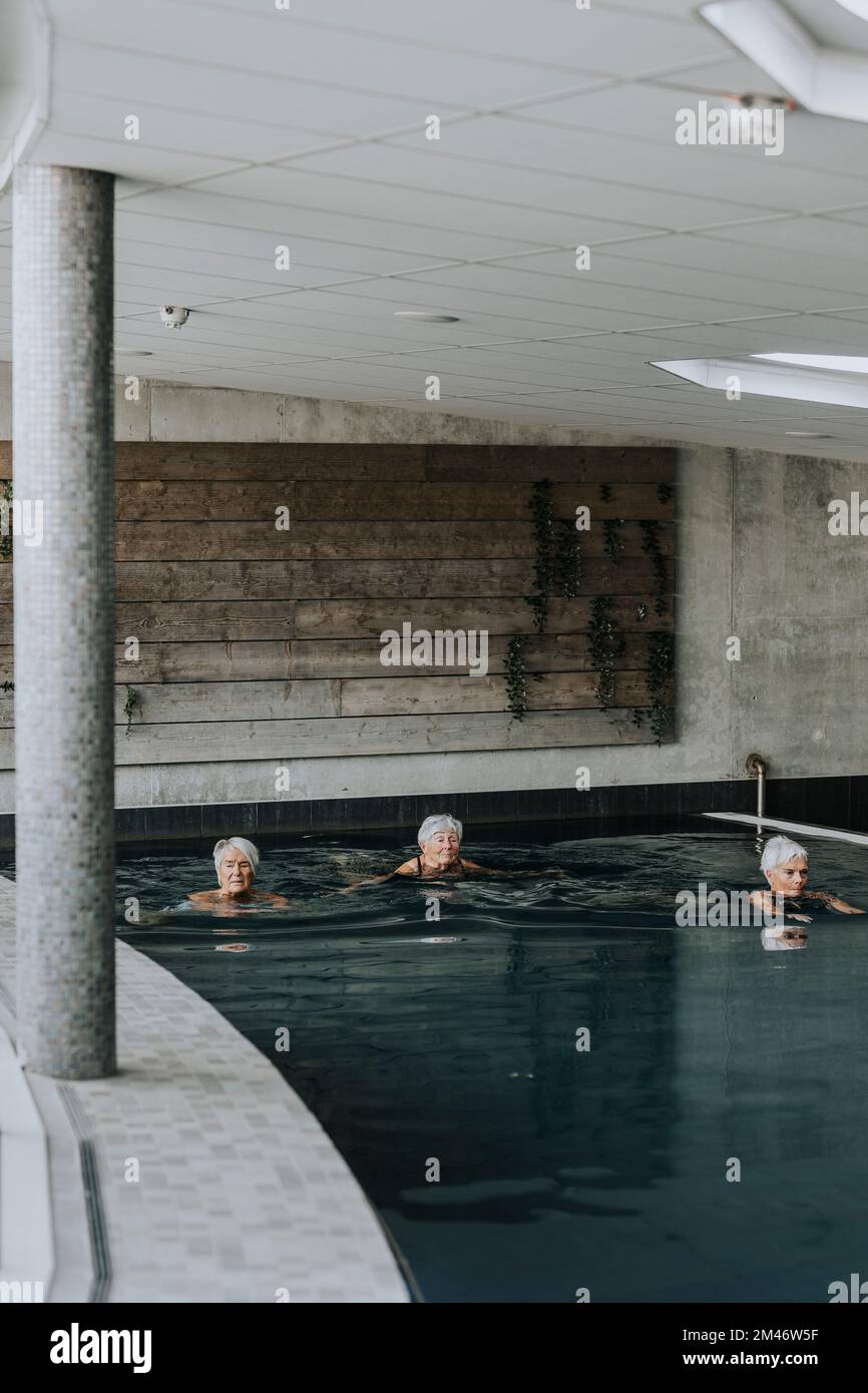 Women in spa pool hi-res stock photography and images - Alamy
