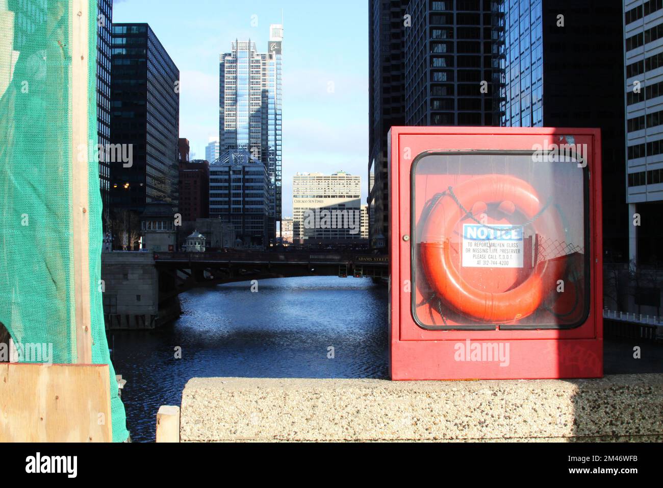 Chicago Water from Bridge Viewpoint Stock Photo - Alamy