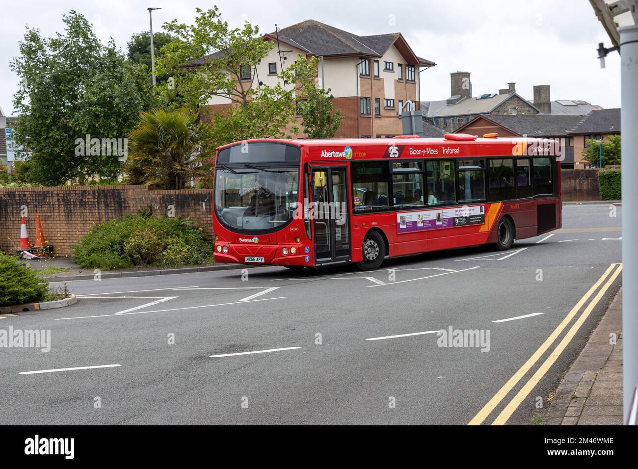 2006 Volvo B7RLE Wrightbus Eclipse Single Decker from the First Cymru ...