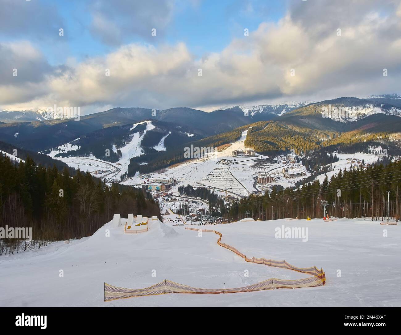 Gradual slope hi-res stock photography and images - Alamy