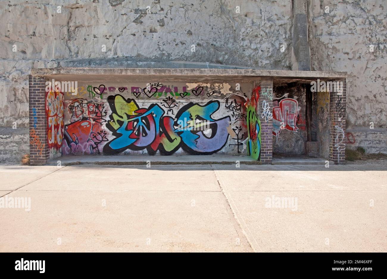 Graffiti Ramsgate Kent Shelter Promenade Stock Photo - Alamy