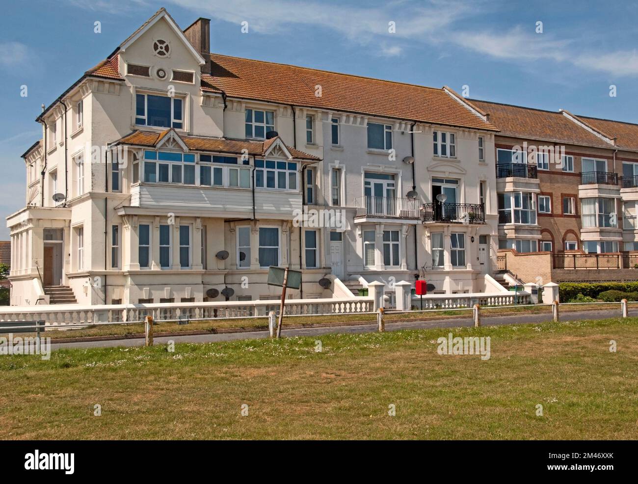 LITTLESTONE ON SEA FRONT BUILDING KENT Stock Photo - Alamy