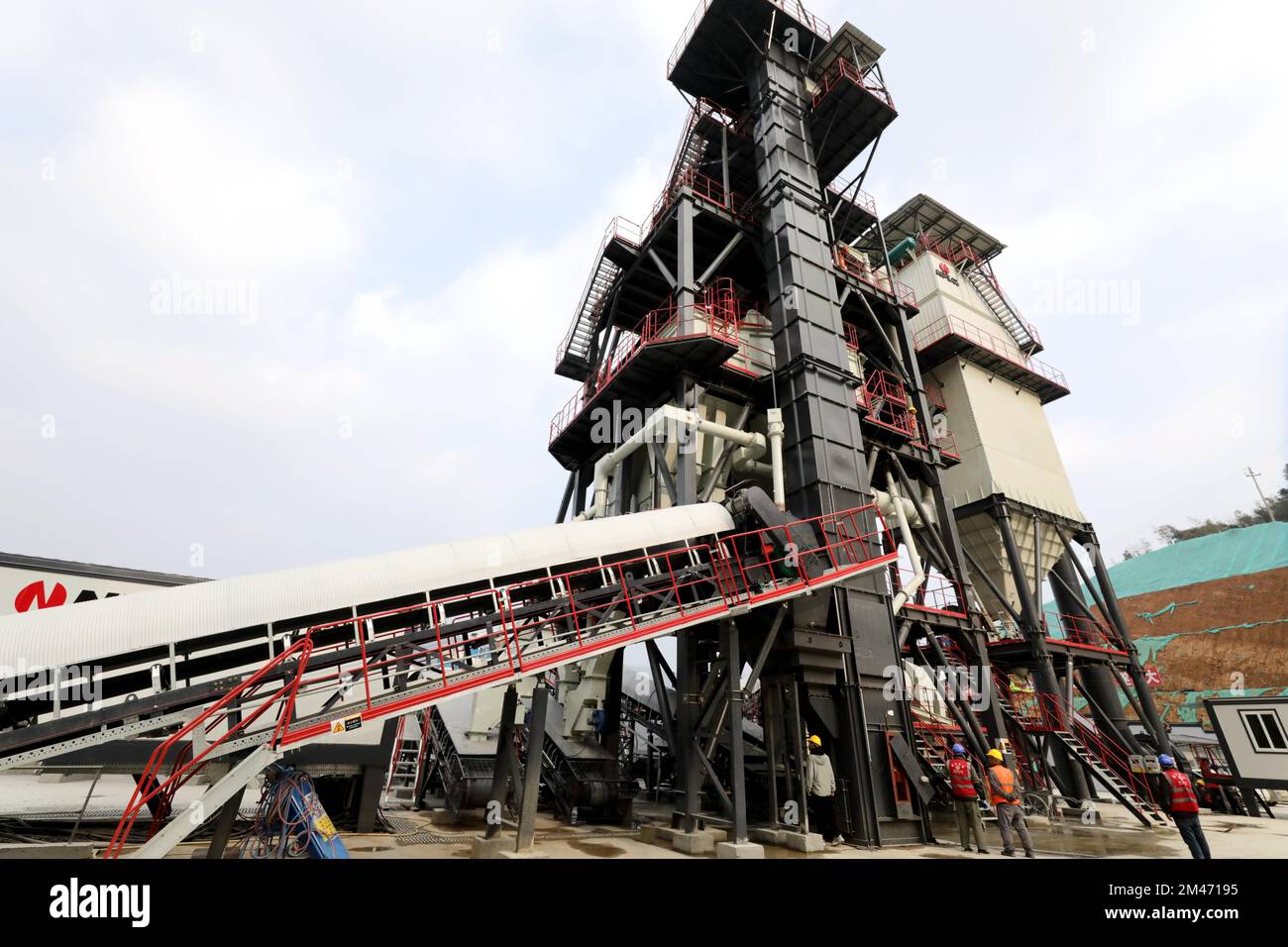 The first large-scale environment-friendly sand and gravel production ...