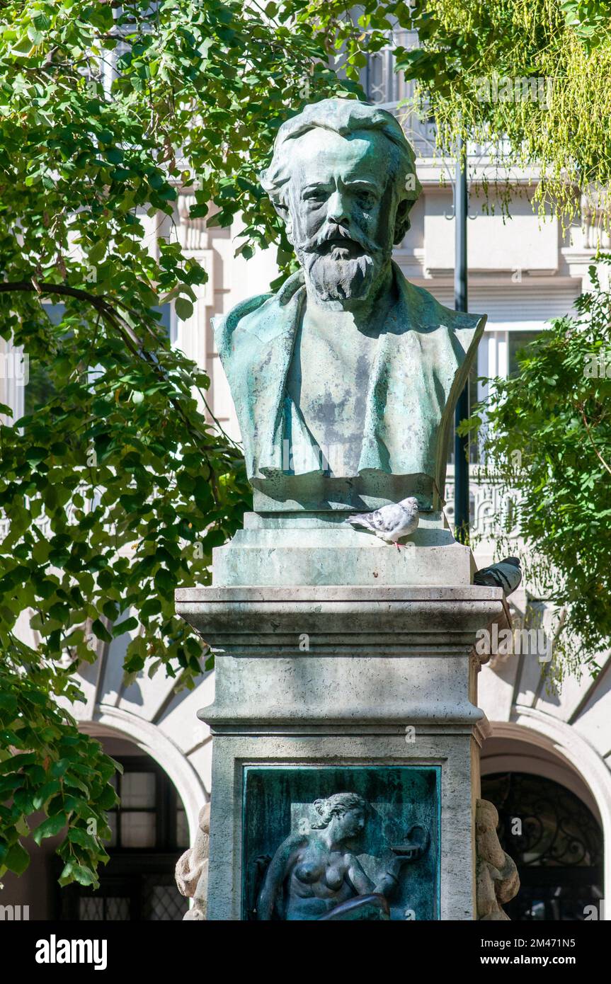 Statue of Josef von Fodor [Fodor József] (16 July 1843 – 19 March 1901 ...