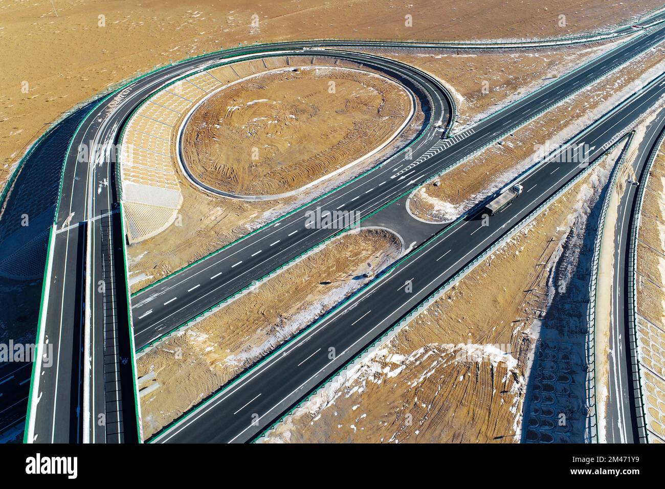 Aerial photo shows flyover connecting with the Erenhot-Sahantala ...