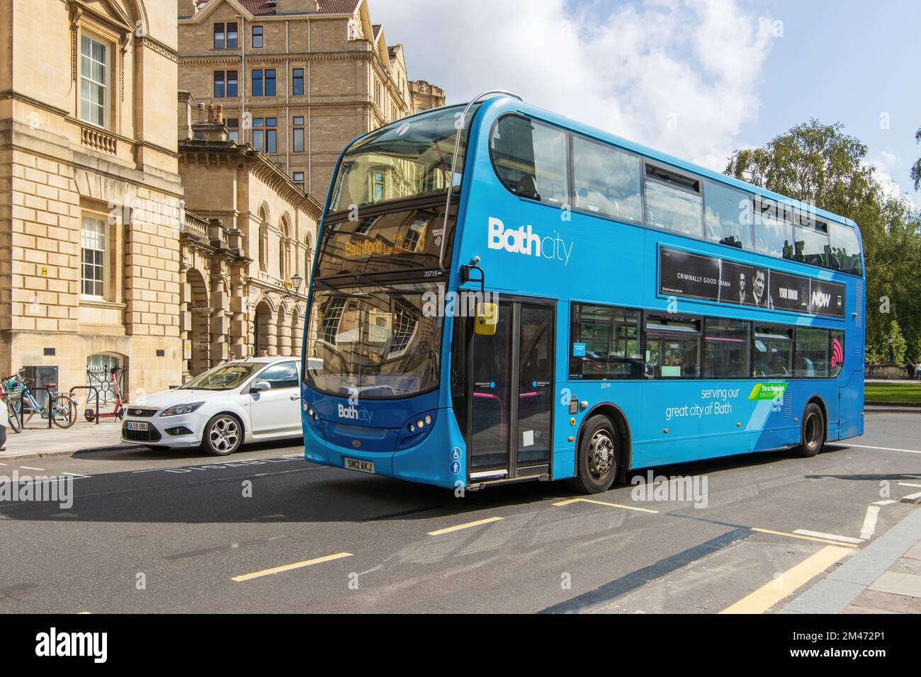 Alexander dennis enviro 400 hi-res stock photography and images - Alamy