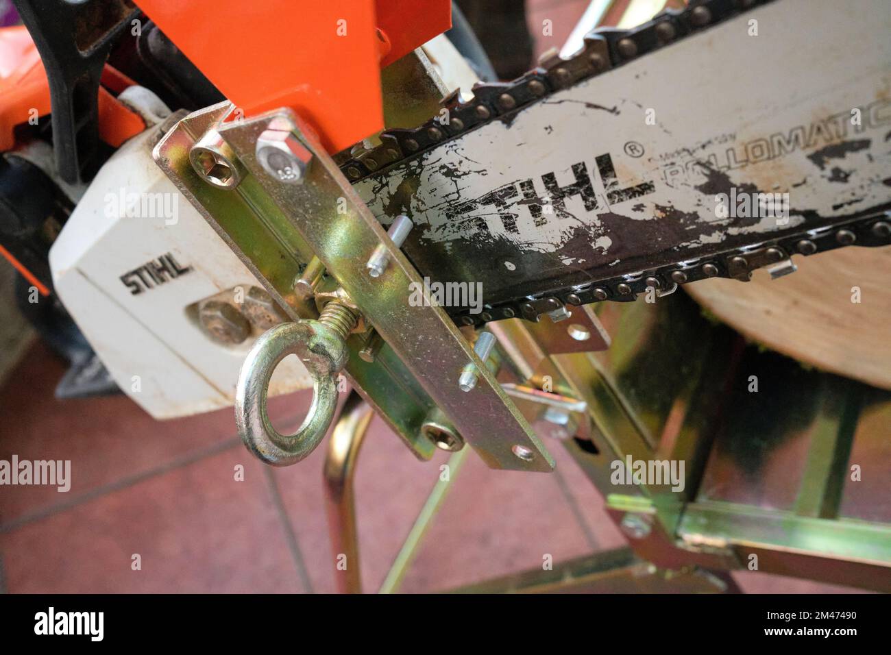 First assembly of new LOGSTAR sawing horse from Grantley Saw Mill Stock ...