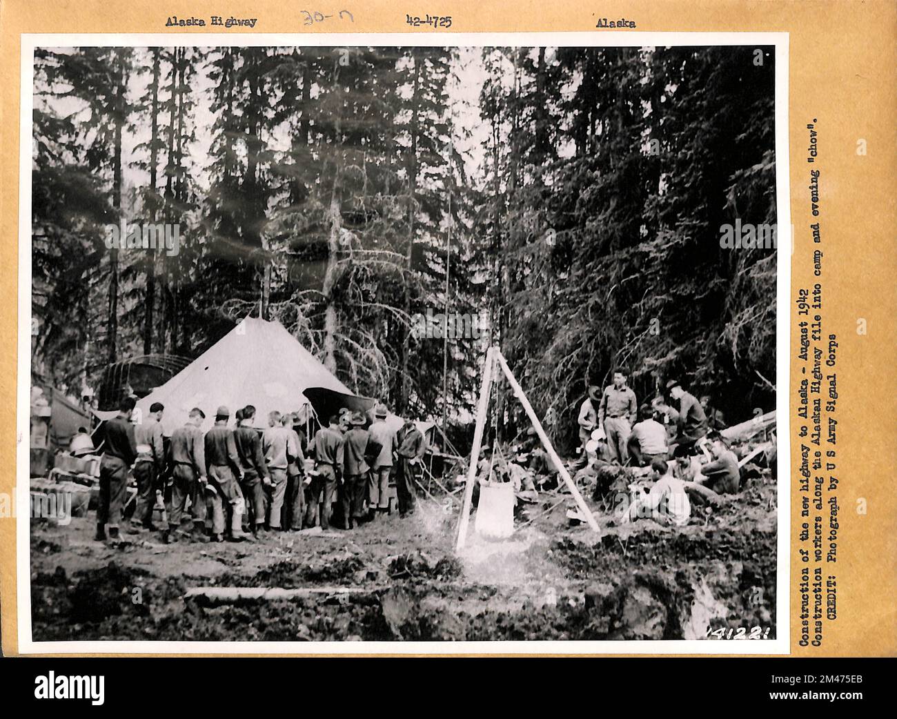 Army chow hi-res stock photography and images - Alamy
