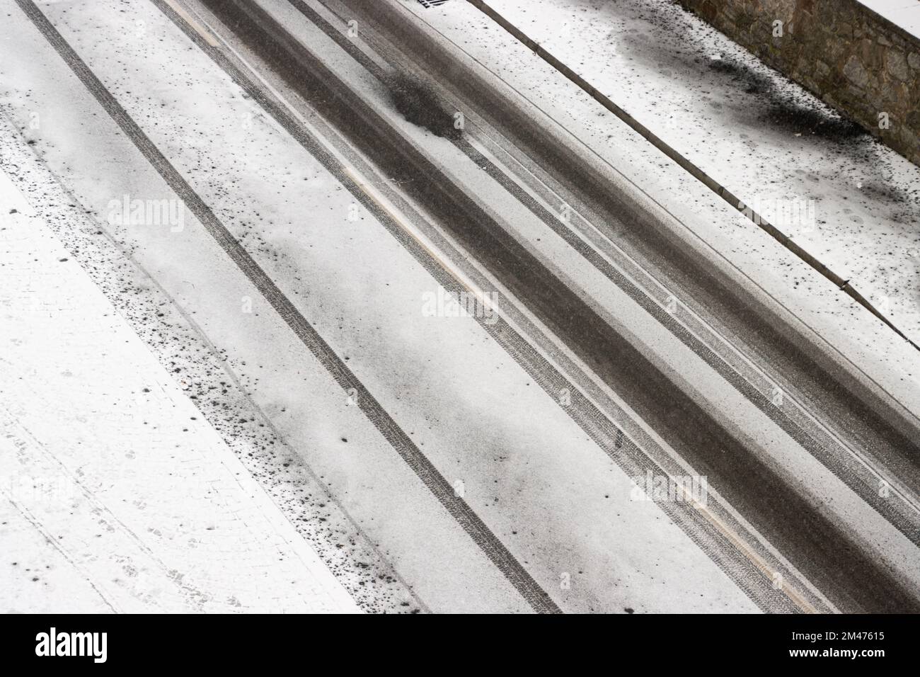Snowfall on track hi-res stock photography and images - Alamy