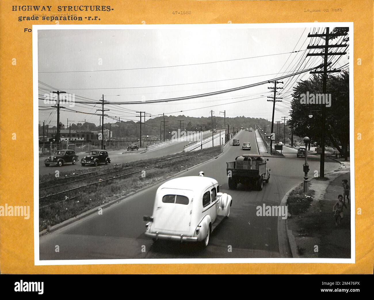 Cars grade separation hi-res stock photography and images - Alamy