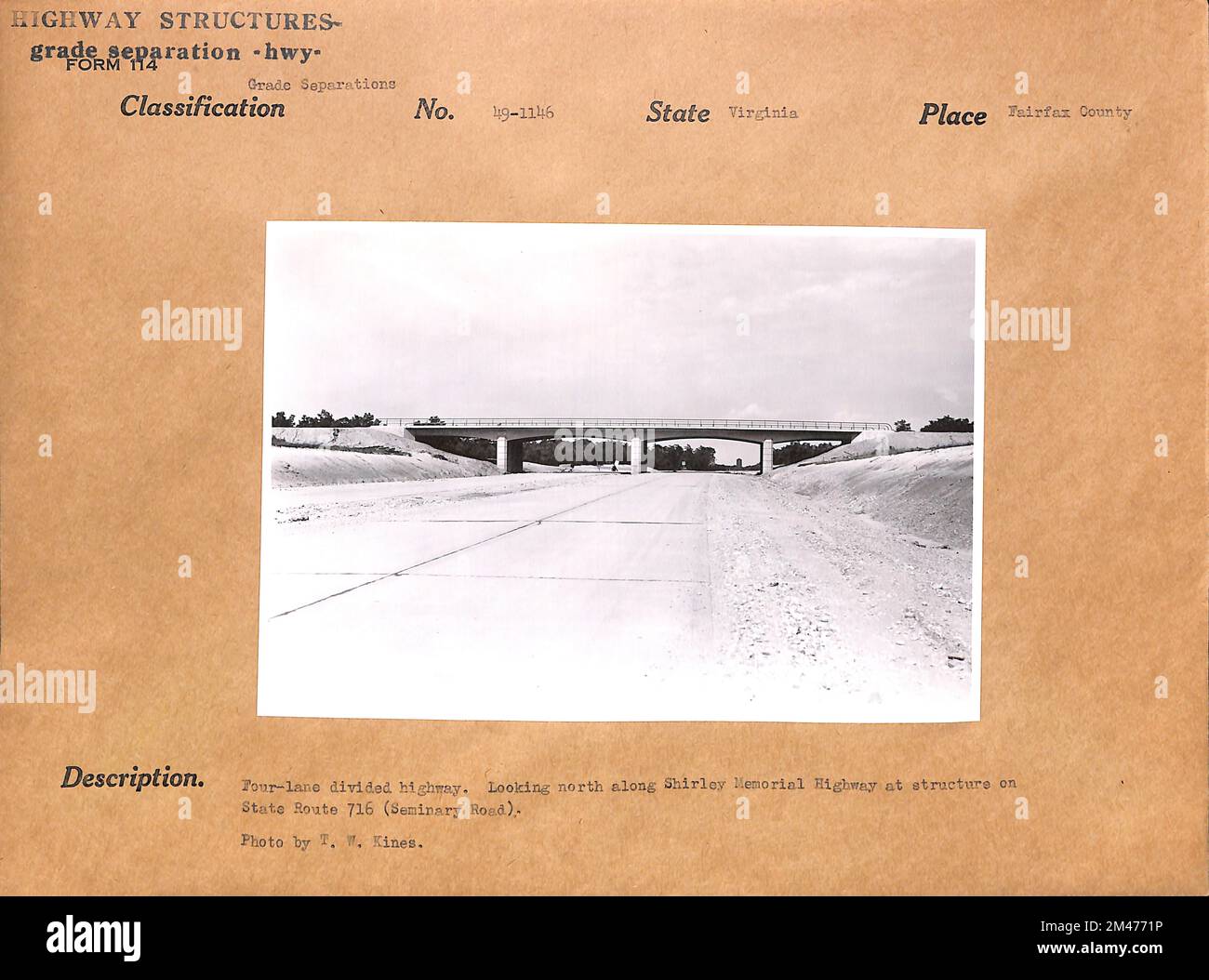 Four lane divided highway hi-res stock photography and images - Alamy