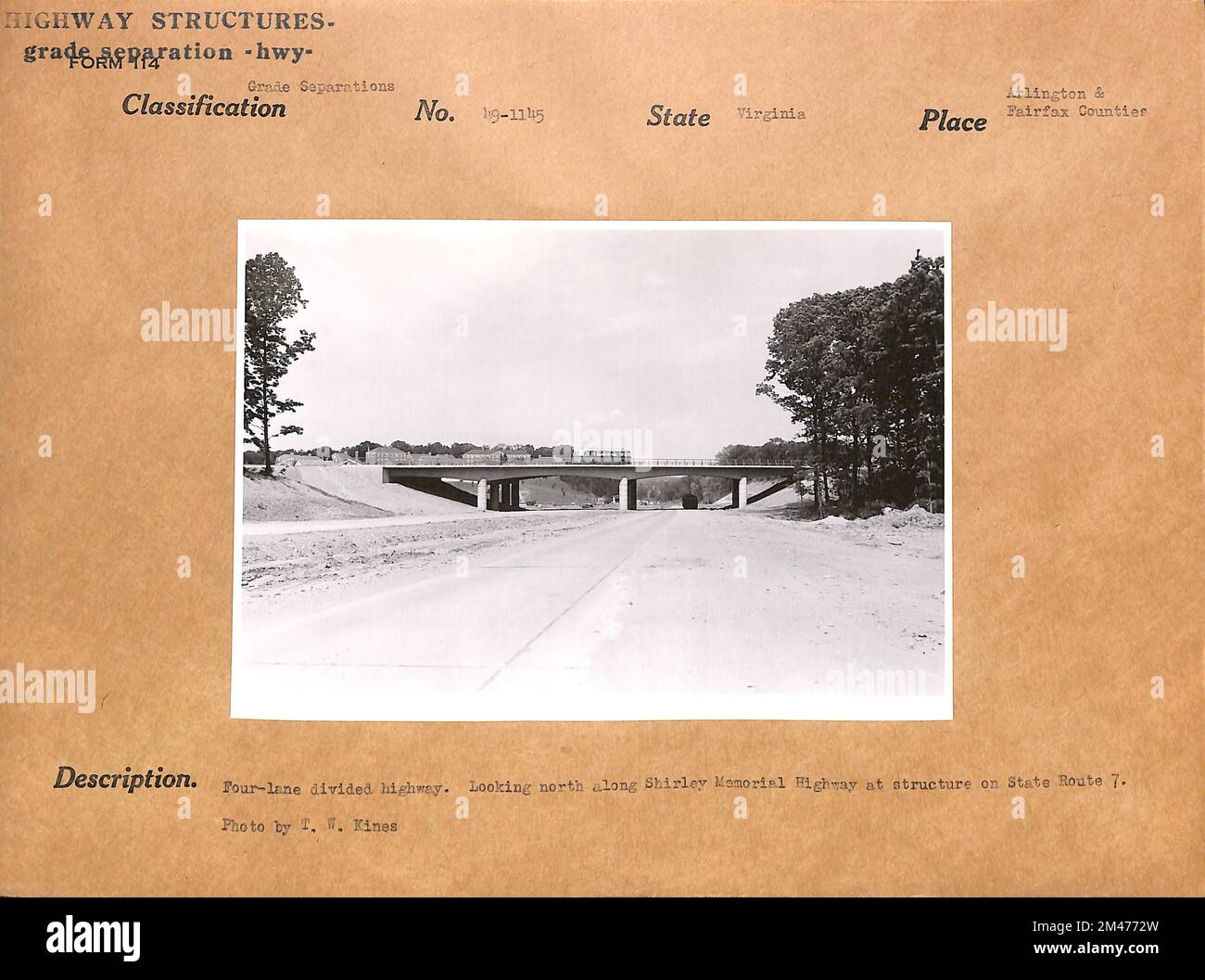 Four lane divided highway hi-res stock photography and images - Alamy