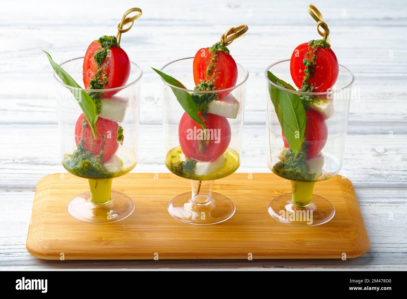 Canapes tomatoes mozzarella cheese hi-res stock photography and images ...