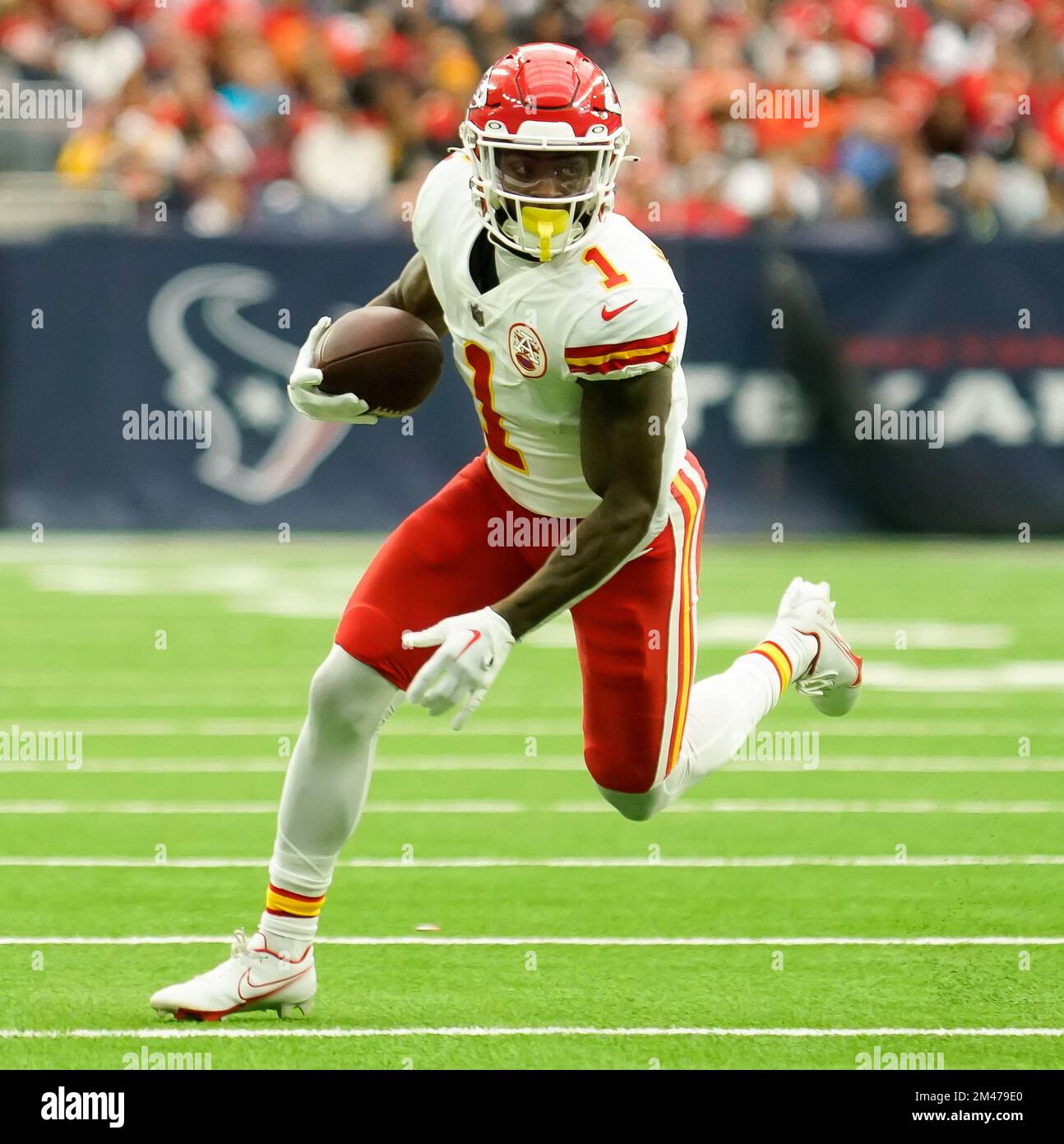 Jerick mckinnon chiefs hi-res stock photography and images - Alamy