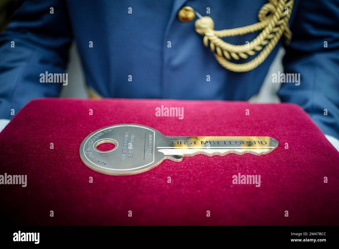 Bratislava, Slovakia. 19th Dec, 2022. A soldier holds the symbolic key ...